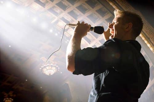 15 Best Broadway Singers of All Time - Singersroom.com