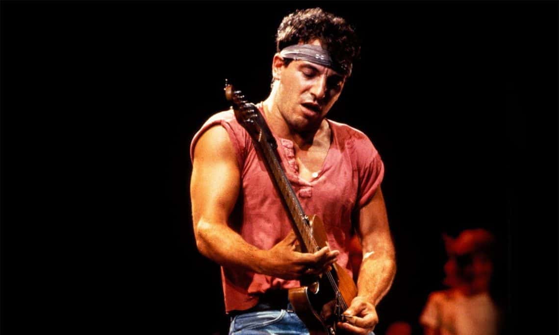 10 Best Bruce Springsteen Songs of All Time - Singersroom.com