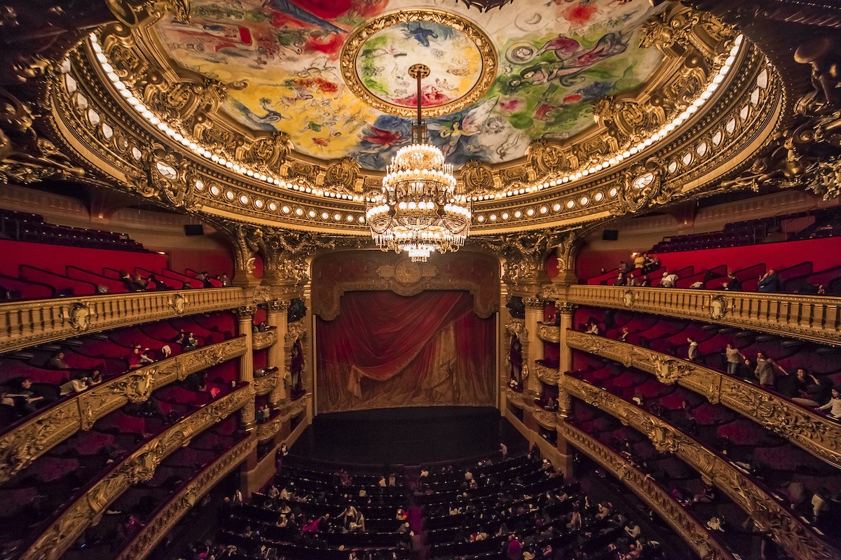 15 Best Opera Songs of All Time - Singersroom.com