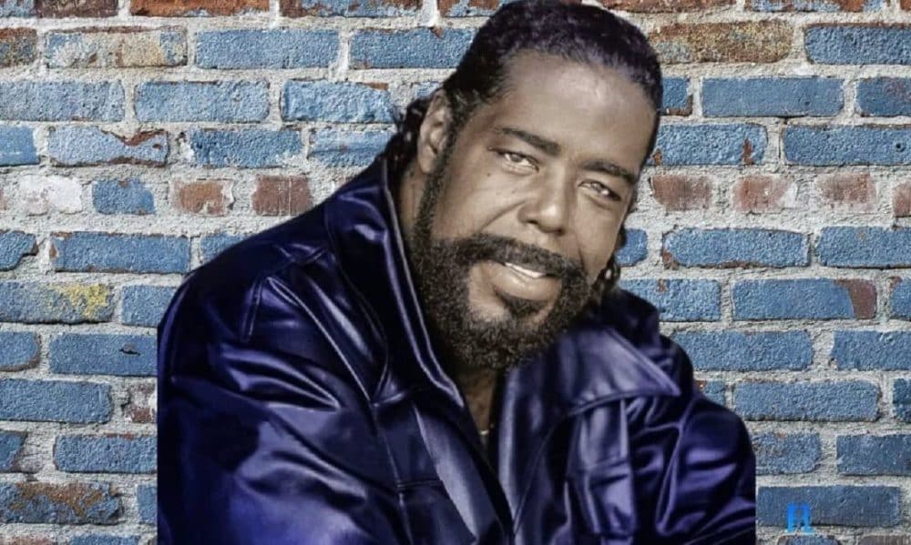 10 Best Barry White Songs of All Time - Singersroom.com