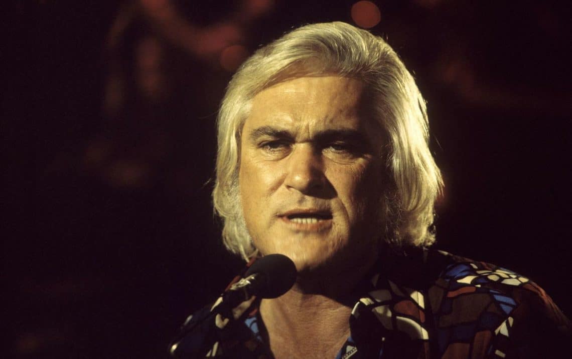 10 Best Charlie Rich Songs of All Time - Singersroom.com