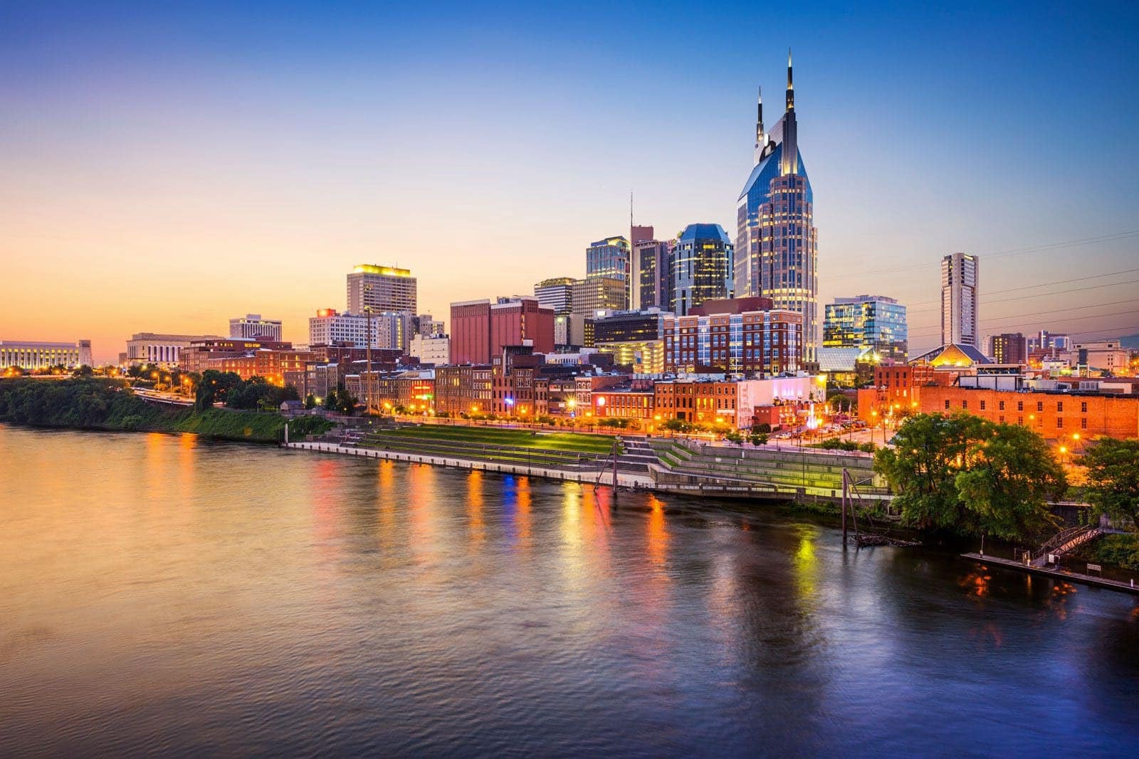 10 Famous Singers from Tennessee - Singersroom.com