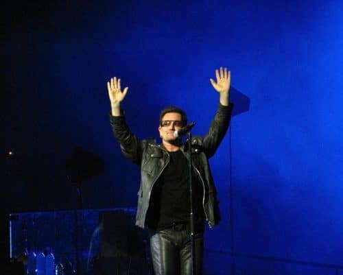 15 Best Male Singers of All Time - Singersroom.com