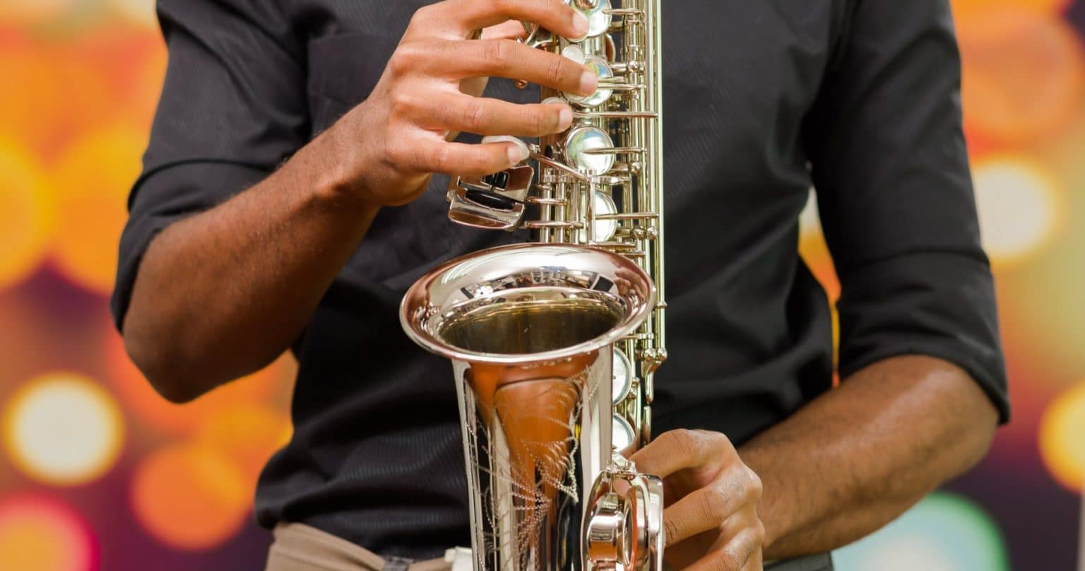 15 Best Saxophone Players of All Time - Singersroom.com