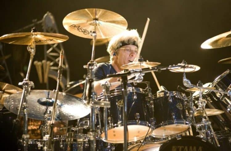 15 Best Drummers of All Time - Singersroom.com