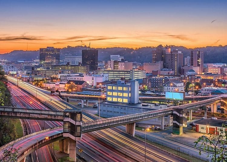 20 Famous Filipino Singers - Singersroom.com