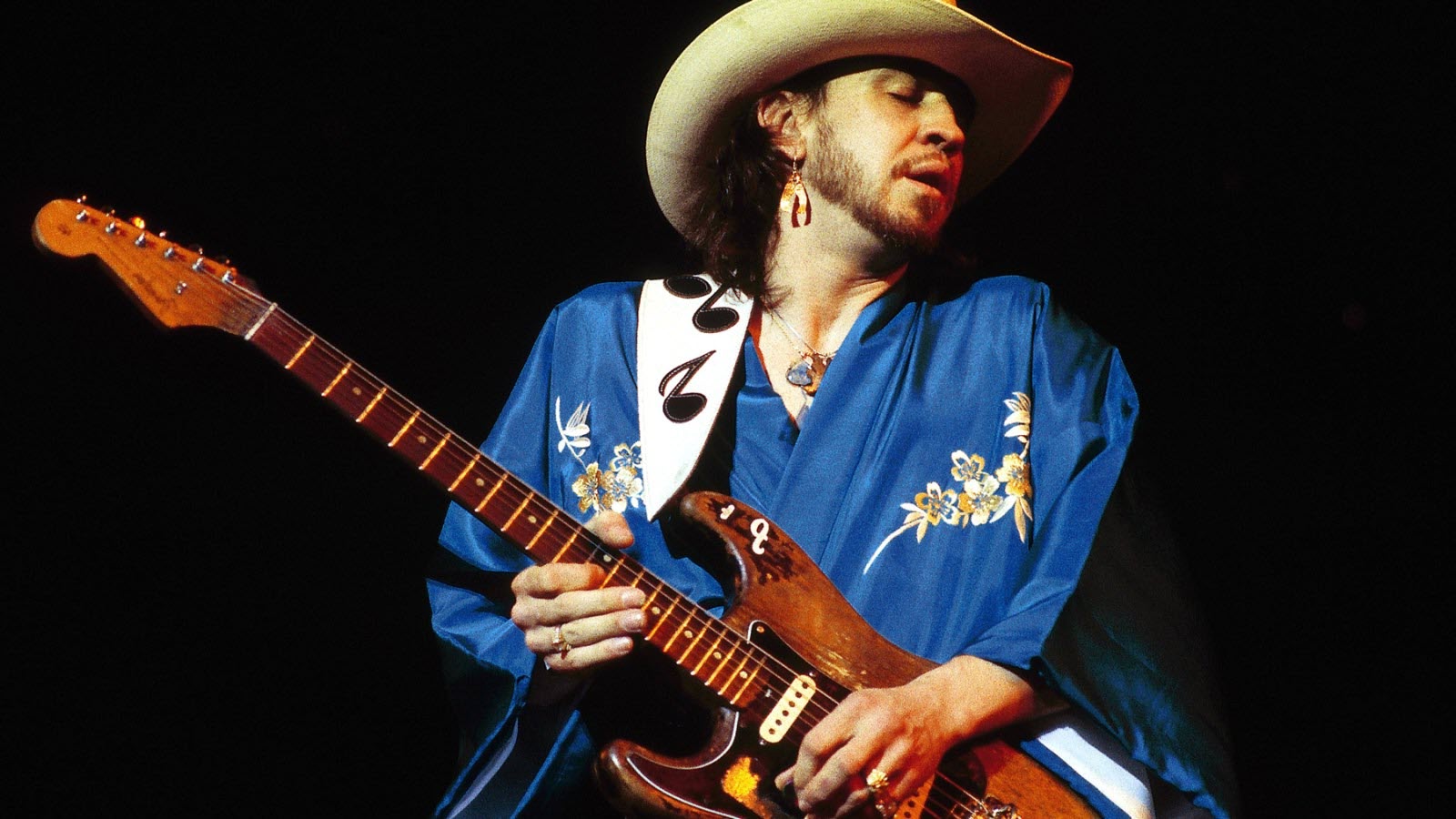 10 Best Stevie Ray Vaughan Songs of All Time - Singersroom.com
