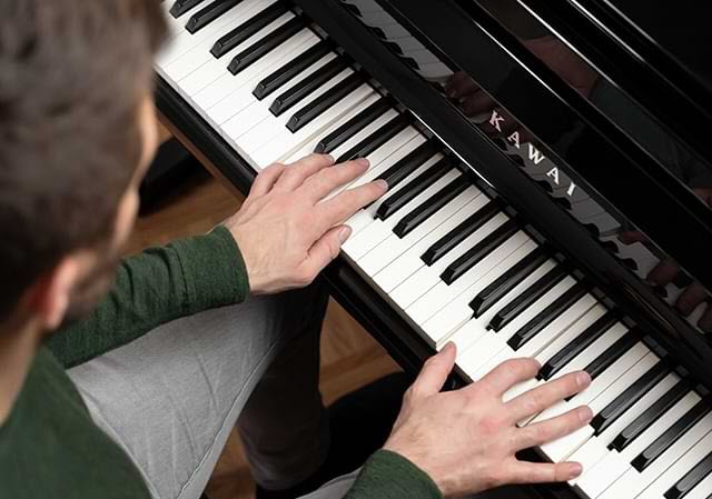 15 Best Piano Players of All Time - Singersroom.com