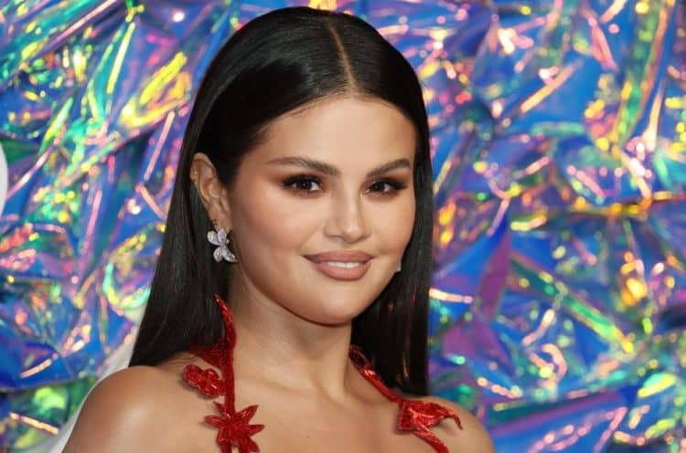 10 Best Selena Gomez Songs of All Time - Singersroom.com