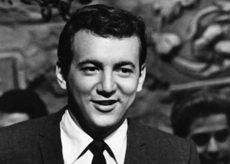 10 Best Muddy Waters Songs of All Time - Singersroom.com