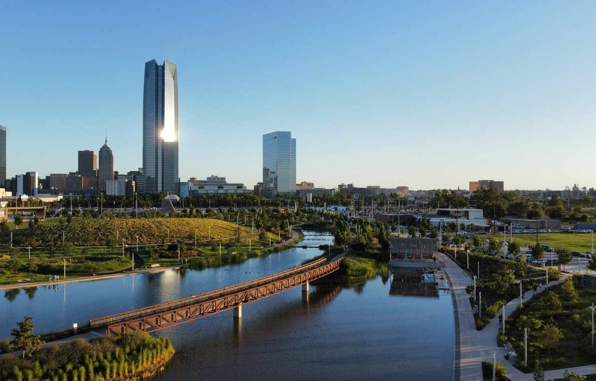 10 Famous Singers from Oklahoma - Singersroom.com