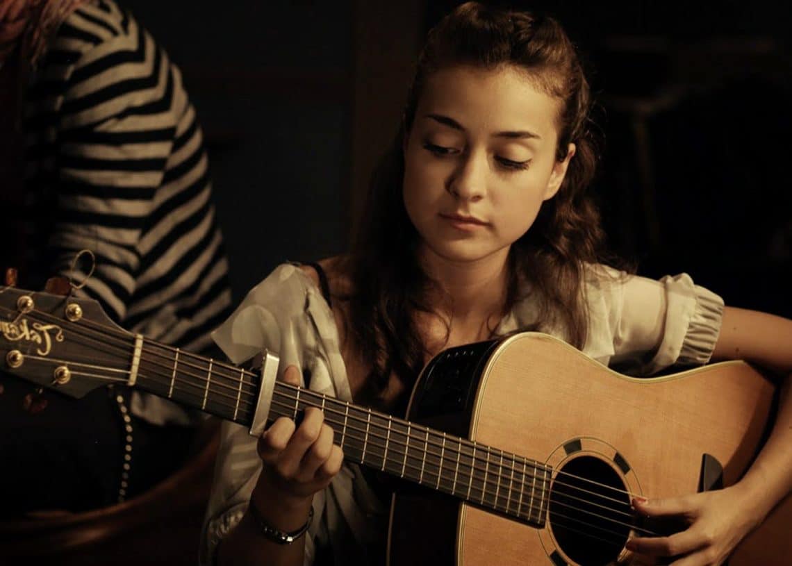 10 Famous Singers from Pennsylvania - Singersroom.com