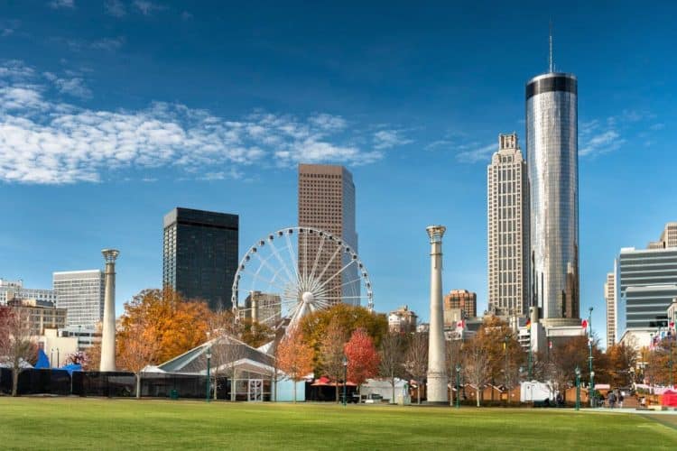 10 Famous Singers from Georgia - Singersroom.com