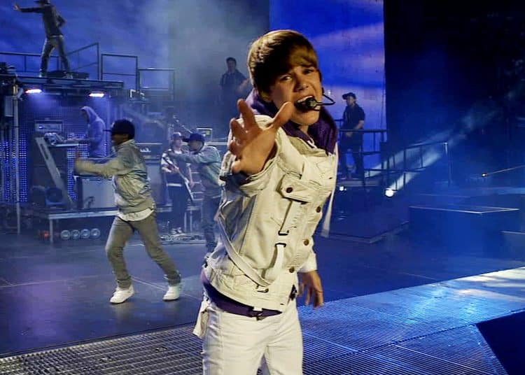 100 Best Dance Songs of the 2000s - Singersroom.com