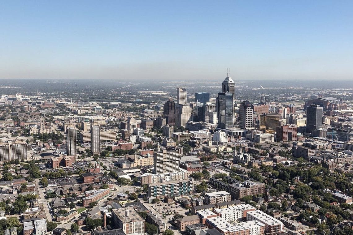 10 Famous Singers from Indiana - Singersroom.com