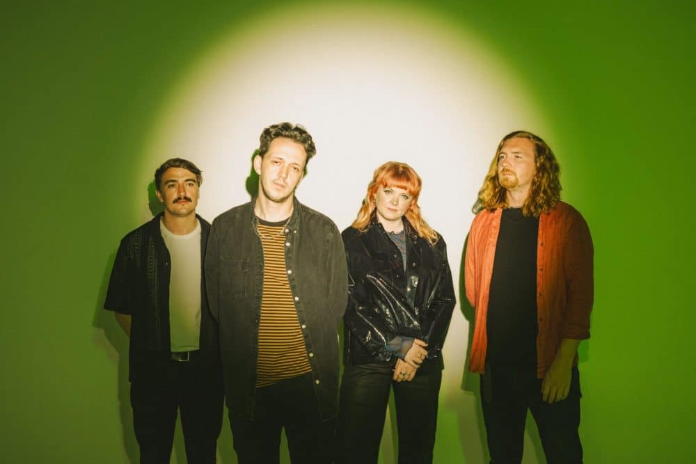 15 Best Indie Bands of All Time - Singersroom.com