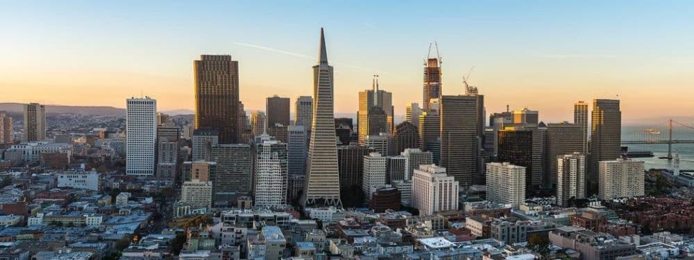 10 Famous Singers from California - Singersroom.com