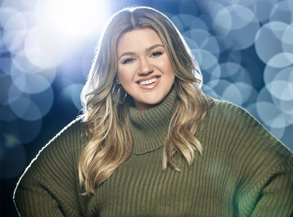 10 Best Kelly Clarkson Songs of All Time - Singersroom.com