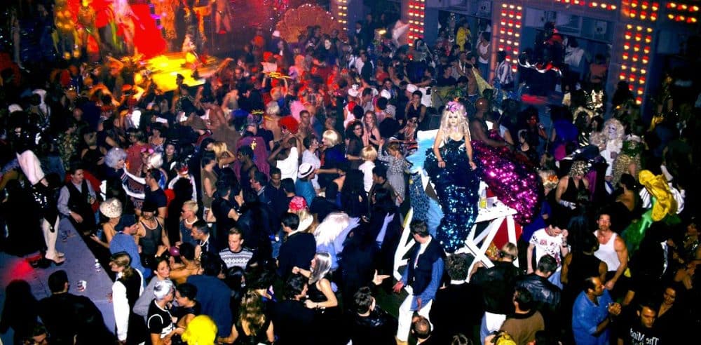 15 Best Party Songs of All Time - Singersroom.com