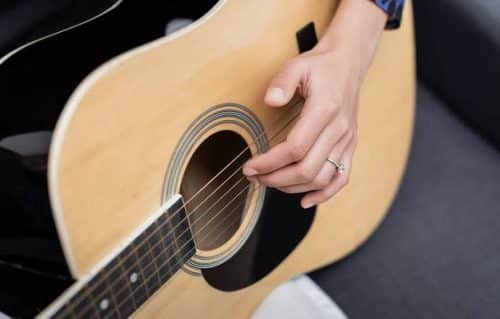 15 Best Acoustic Songs of All Time - Singersroom.com