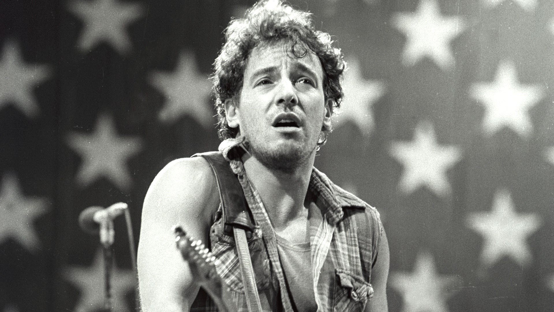 10 Best Bruce Springsteen Songs of All Time - Singersroom.com