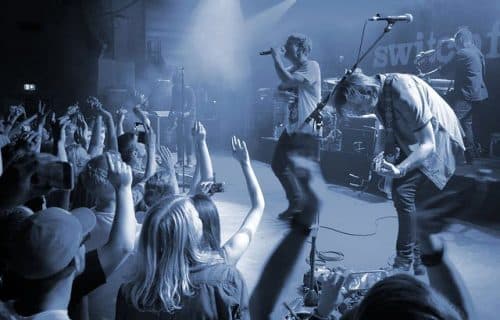 15 Best Bands of All Time - Singersroom.com