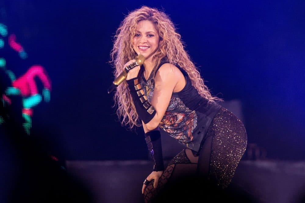 10 Best Shakira Songs of All Time - Singersroom.com