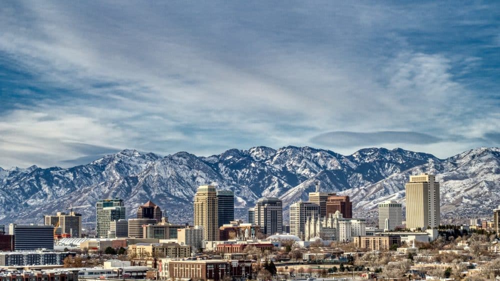 10 Famous Singers from Utah - Singersroom.com