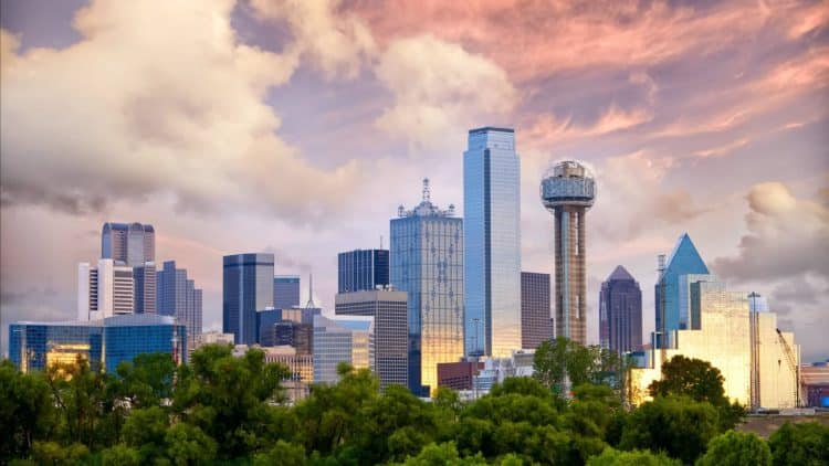 10 Famous Singers from Texas - Singersroom.com