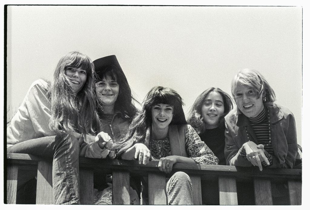 15 Best Psychedelic Rock Songs of All Time - Singersroom.com