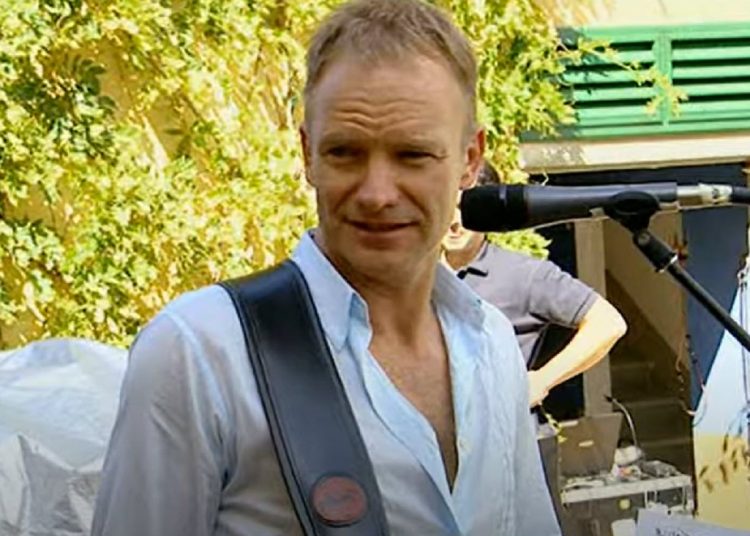 10 Best Miley Cyrus Songs of All Time - Singersroom.com