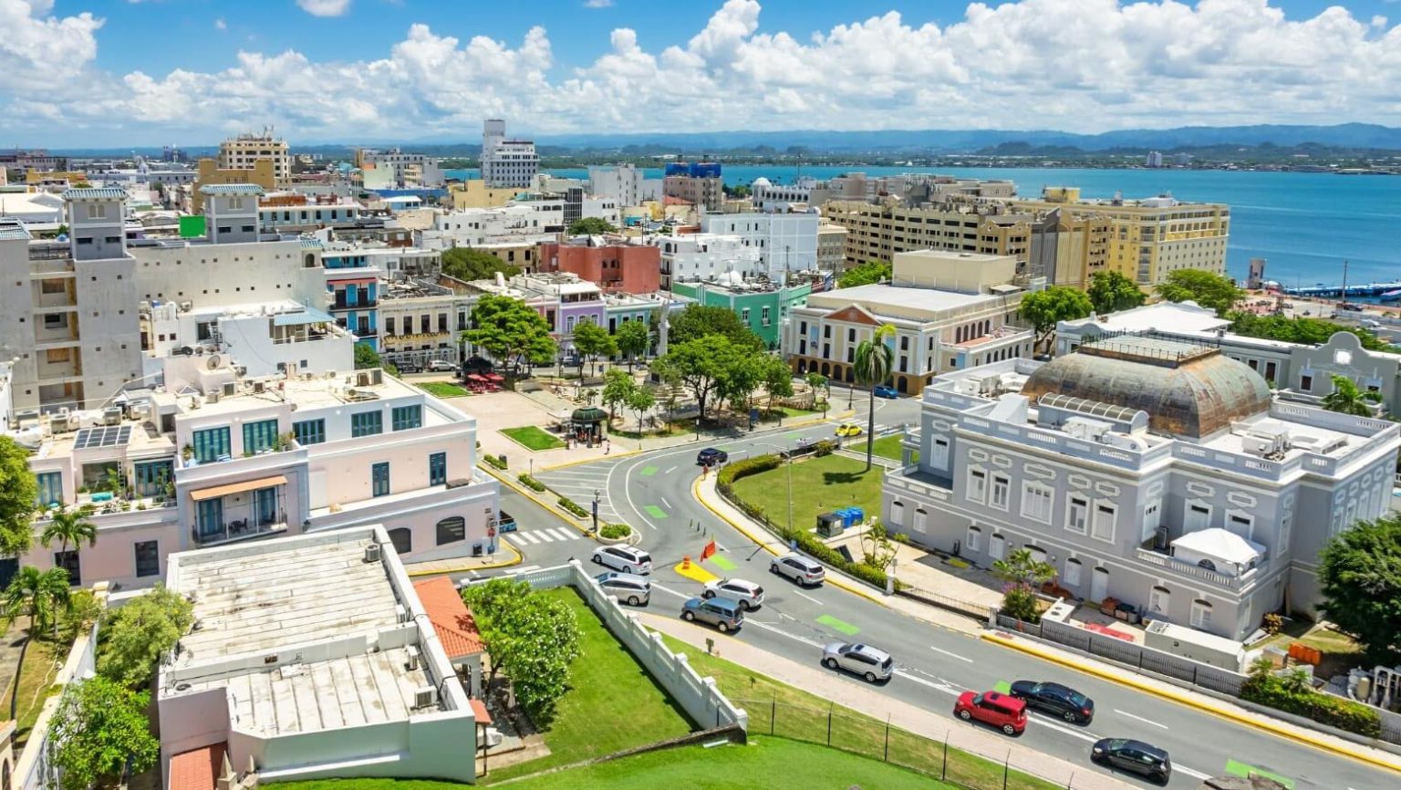 10 Famous Singers from Puerto Rico - Singersroom.com