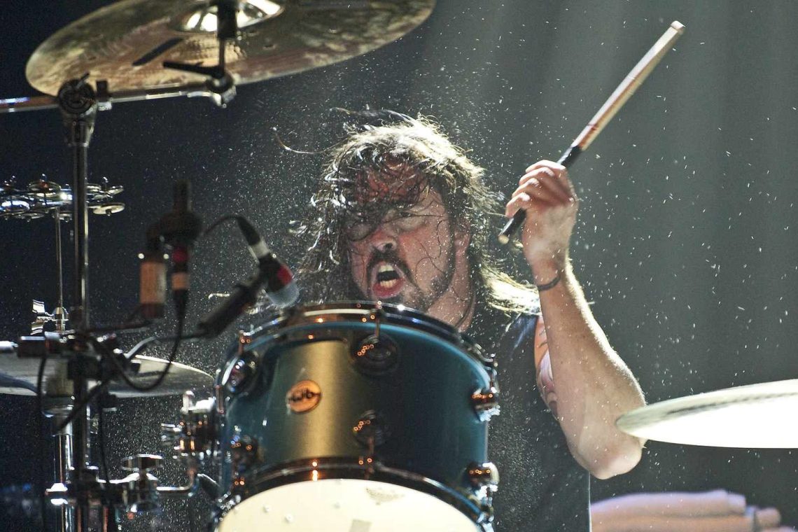 15 Best Drummers of All Time - Singersroom.com