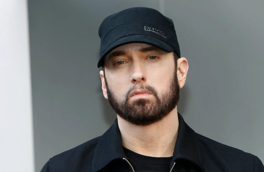 15 Best White Rappers of All Time - Singersroom.com