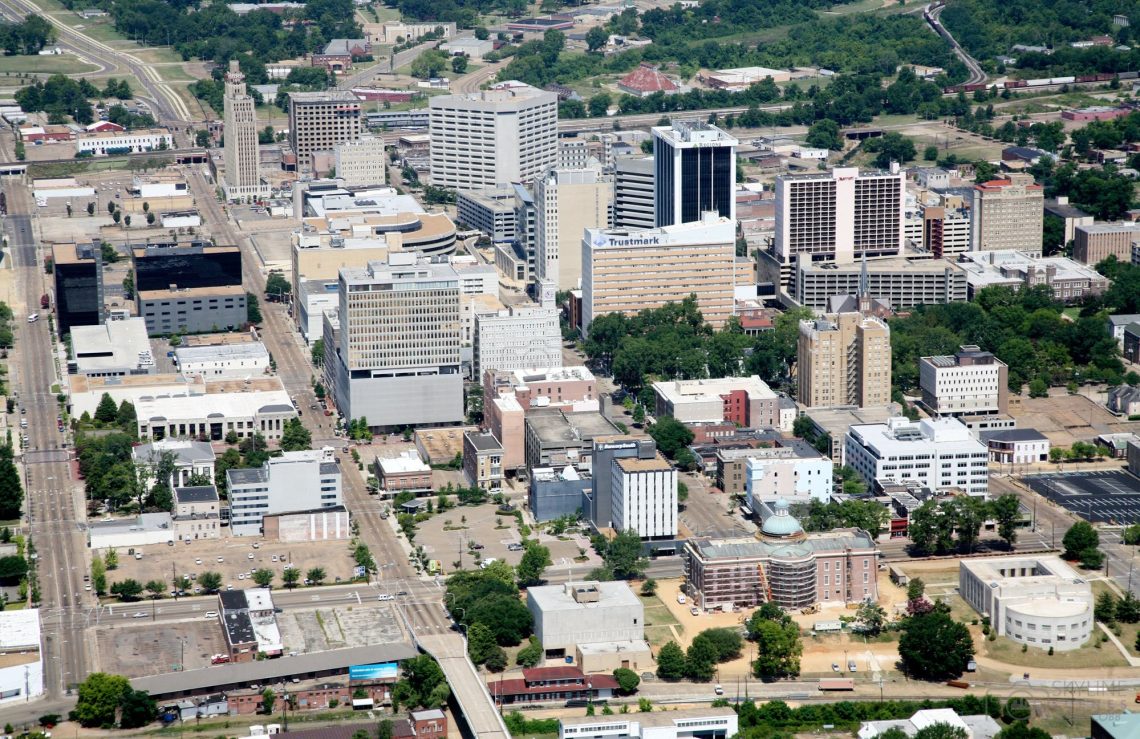 10 Famous Singers from Mississippi - Singersroom.com