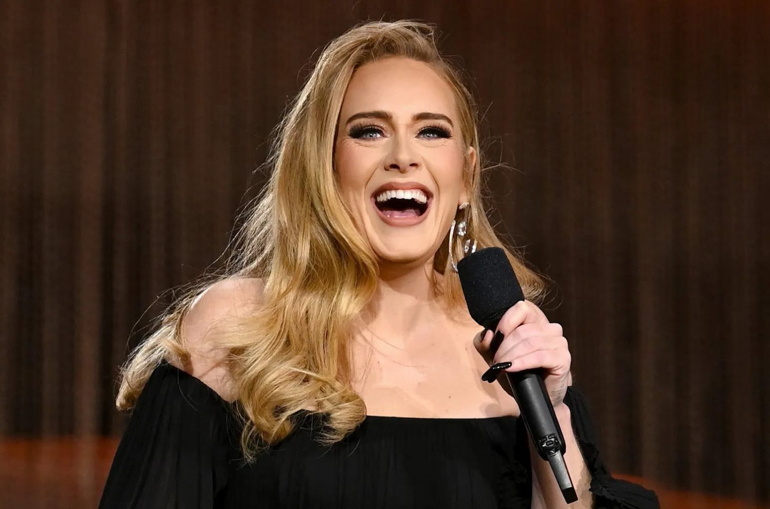 15 Best Singers of All Time - Singersroom.com